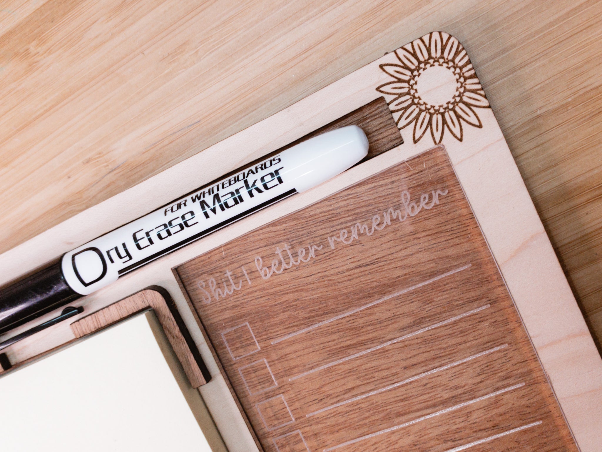 Message center with dry erase and sticky note – Design4life Store